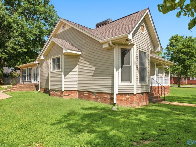 14767 Woodland Road