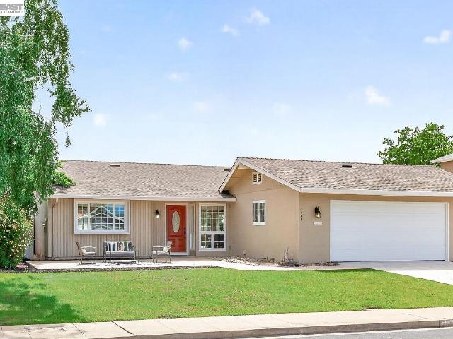 1476 Bluebell Dr, Livermore, CA 94551 | MLS #41131 | Compass