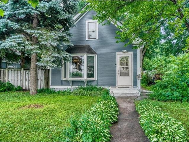 1476 Concordia Ave, Saint Paul, MN 55104
