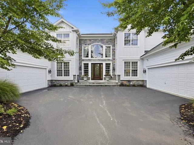 1476 E Stonington Dr, Downingtown, PA 19335