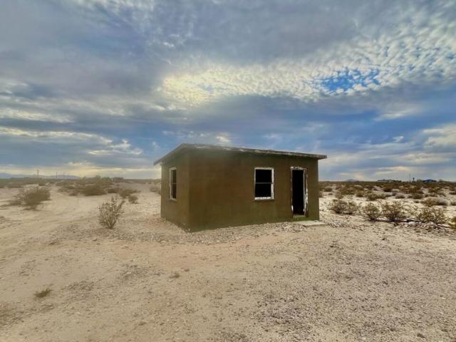 1476 Hales Drive
