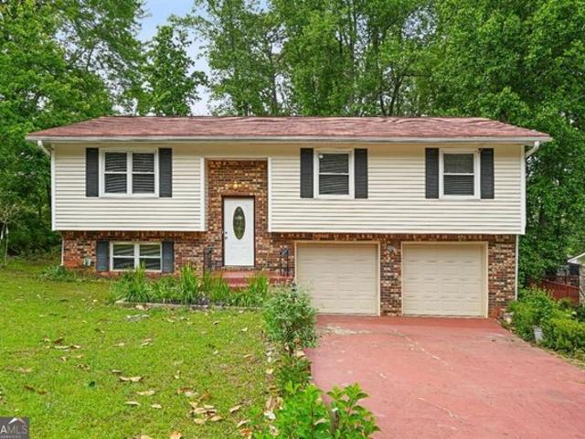 1476 Indian Forest Trl, Stone Mountain, GA 30083
