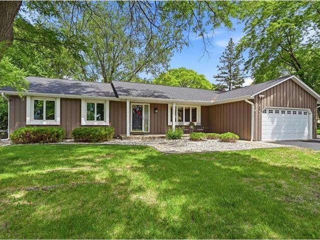 1476 st Ave N, Maple Grove, MN 55369