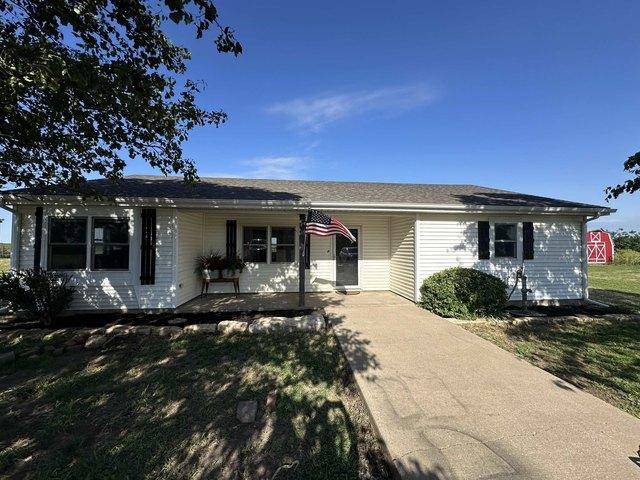 1476 SE Grant Rd, El Dorado, KS 67042