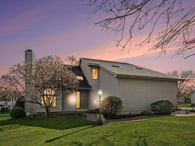 14770 Fairfield St Dr, Granger, IN 46530