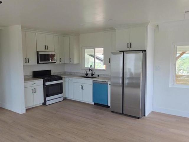 1477 Montgomery Dr, Vista, CA 92084
