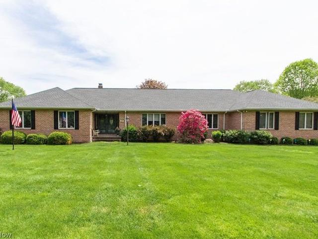1477 S Hametown Rd, Copley, OH 44321