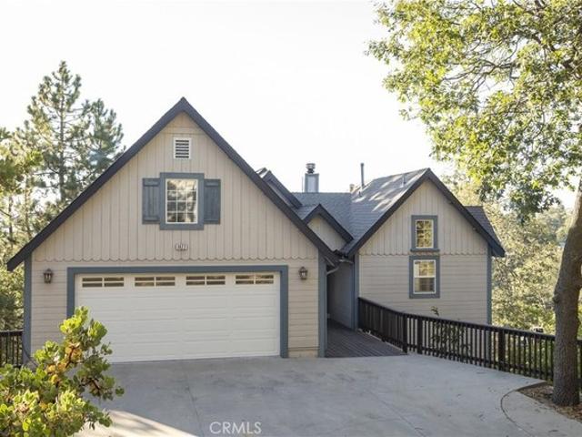 1477 Sequoia Dr, Lake Arrowhead, CA 92352