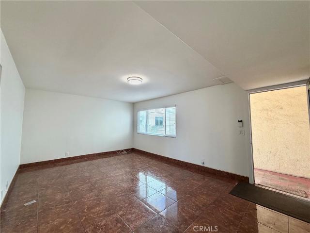 1477 W 20th 7