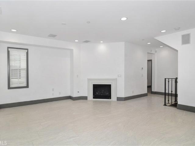 14781 Canterbury, Tustin, US, CA