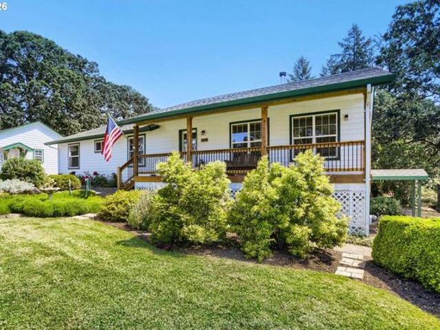 14788 NE David Ct, Newberg, OR 97132