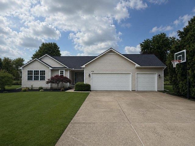 1478 Manistee Dr, Grand Blanc, MI 48439