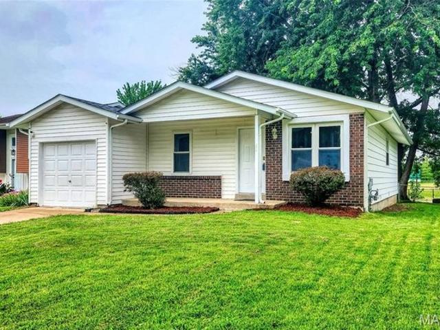 1478 Boardwalk Ave, Saint Louis, MO 63031