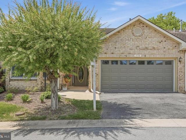 1478 Lindsay Ln, Hagerstown, MD 21742