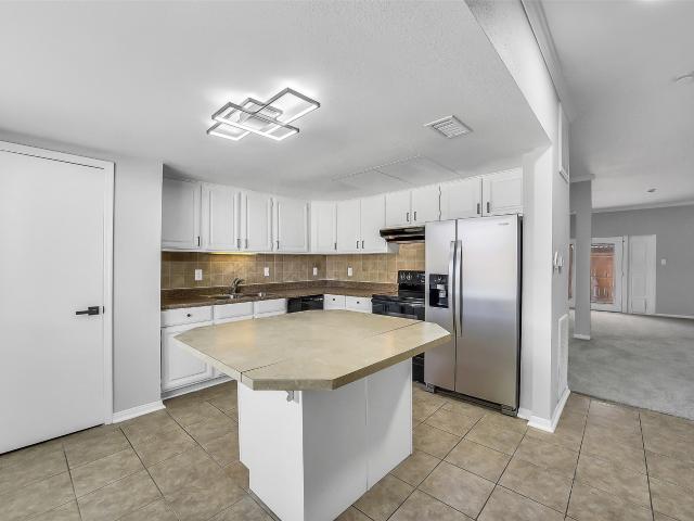 14703 Barryknoll Ln, Unit 11, Houston, TX 77079 | MLS #76354