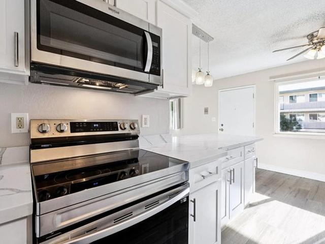 14700 Washington Ave, San Leandro, CA 94578