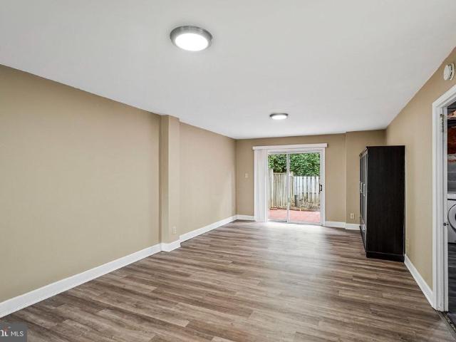 14707 Bentley Square
