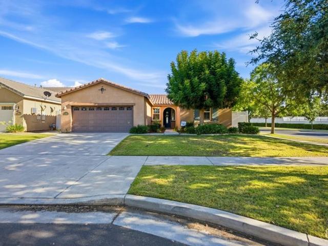 14707 Coneflower Dr, Bakersfield, CA 93314