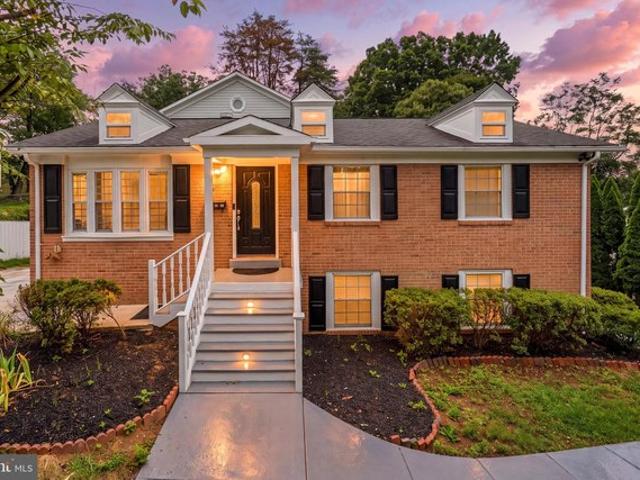 14707 Dunbar Ln, Woodbridge, VA 22193