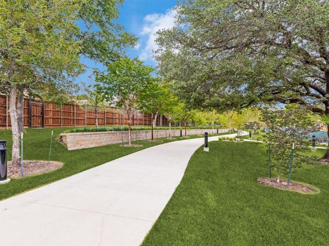 14707 Live Oak Circle