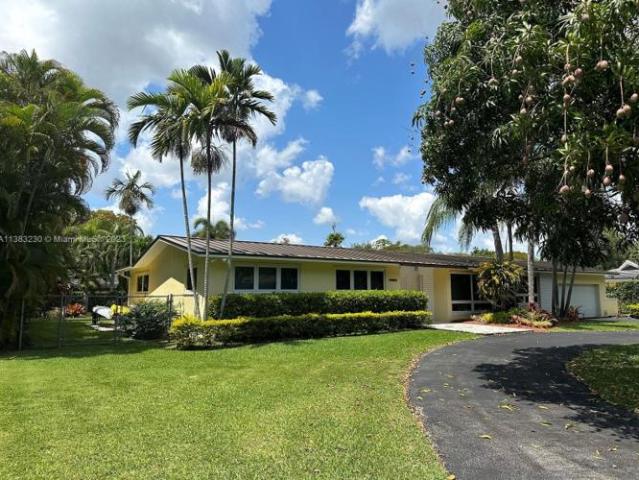 14704 83rd Ct SW, Palmetto Bay, FL 33158