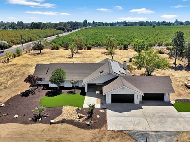 1470 N Locan Ave, Fresno, CA 93737