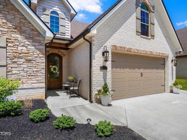 1470 Bronze Lane