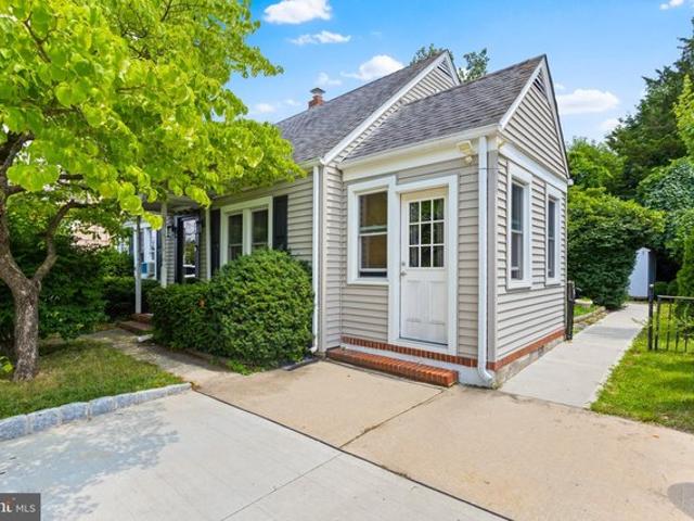 1470 Cedar Ln, Hamilton Township, NJ 08610