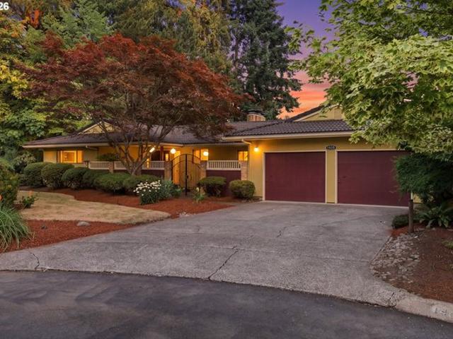 1470 SE 37th Ave, Hillsboro, OR 97123