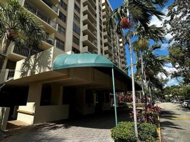 1470 123rd St NE #A208, North Miami, FL 33161