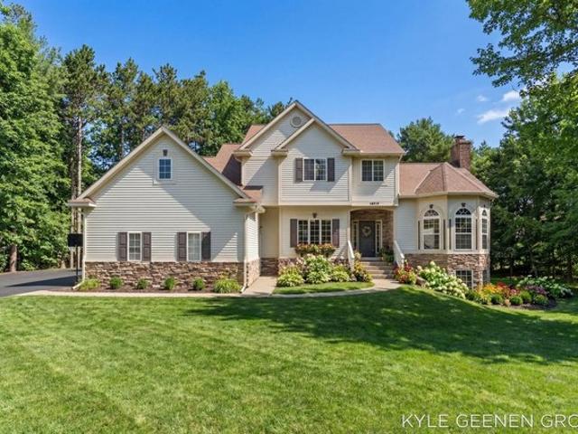 14717 Foxboro Ct, Holland, MI 49424