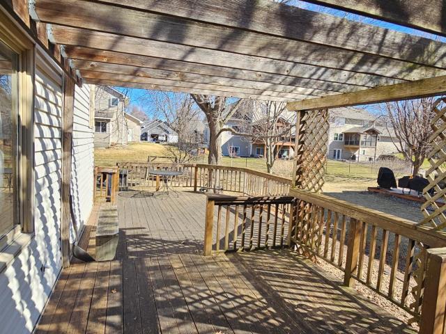 14715 Bridle Ridge Trail NE