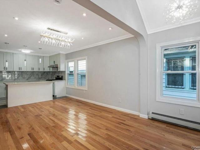 14716 Linden Boulevard