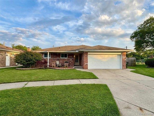14718 Howell Ct, Sterling Heights, MI 48312