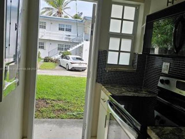 1471 NE 170th St #117A, North Miami Beach, FL 33162