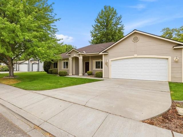 1471 Desert Springs Ave, Richland, WA 99352