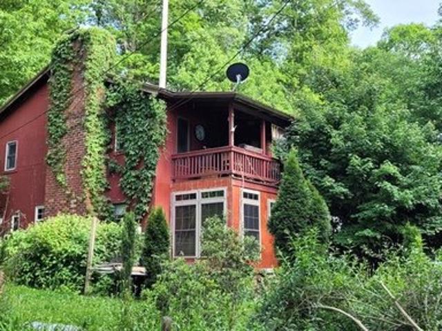 1471 Rockland Station Rd, Kennerdell, PA 16374