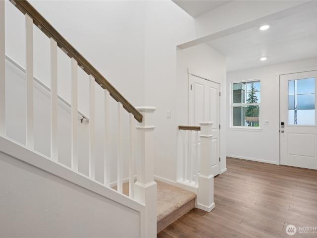 1471 th AVE E # 20