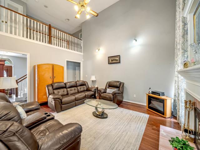 14727 N Eldridge Parkway
