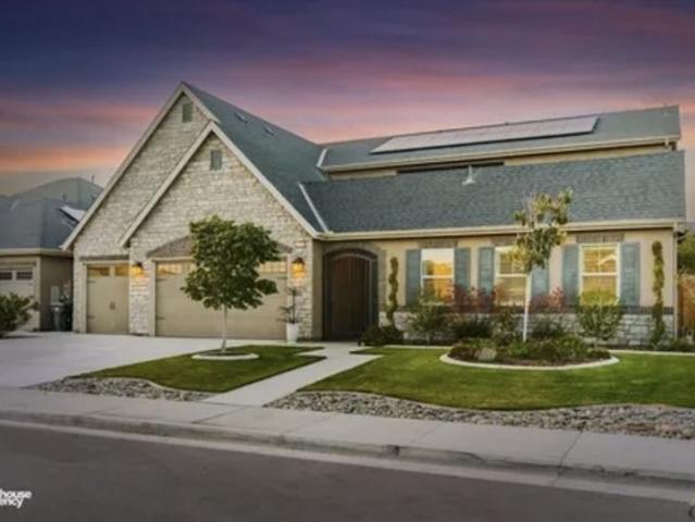 14728 Plumeria Ct, Bakersfield, CA 93314