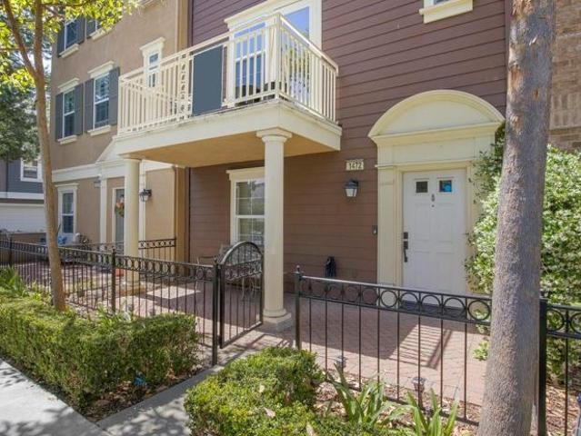 1472 Montgomery St, Tustin, CA
