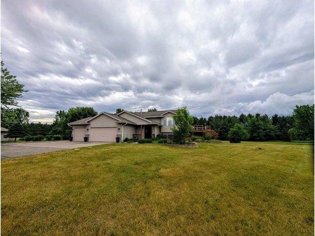 1472 th St, New Richmond, WI 54017