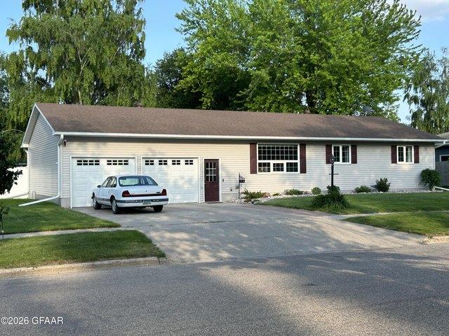 1472 Western Ave, Grafton, ND 58237
