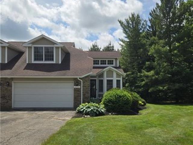 14736 Shannon Ct, Burton, OH 44021
