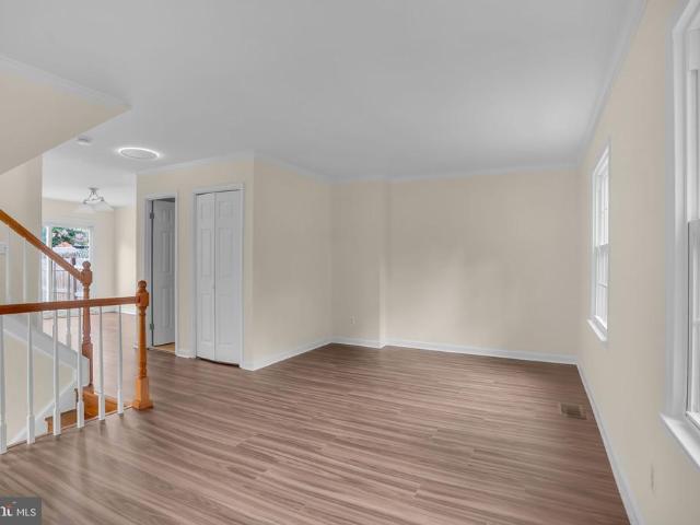 14739 Gatwick Square