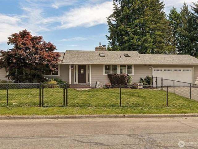 1473 Evergreen Pl, Fircrest, WA 98466