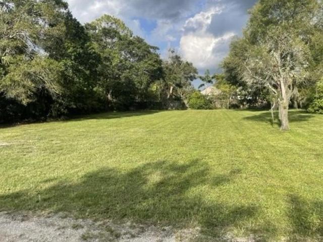 147th Ave N, Loxahatchee Groves, FL 33470