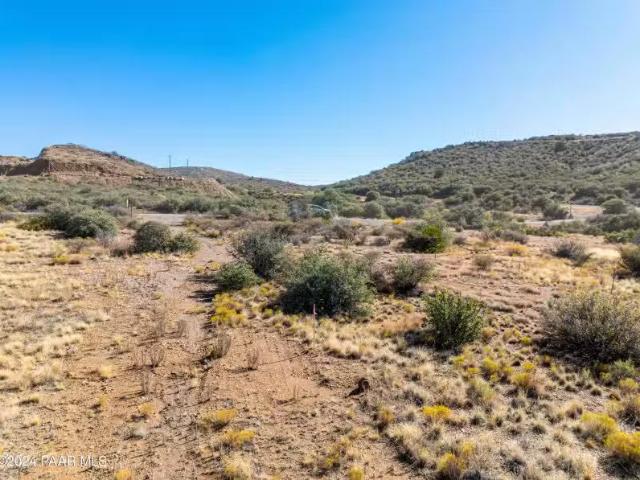 147Xx E Crystal Rock Rd, Dewey Humboldt, AZ 86327 MLS 1068842