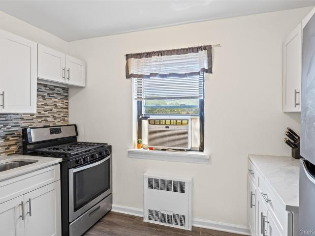 147 1 th Road 4G