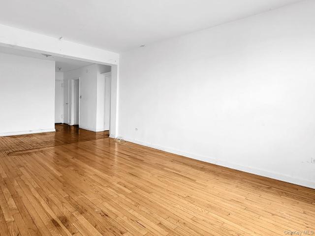 147 37 Roosevelt Avenue, Unit 5D | Compass